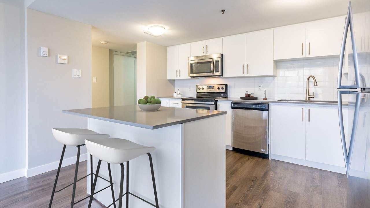 200 Shakespeare Drive | Hazelview Properties