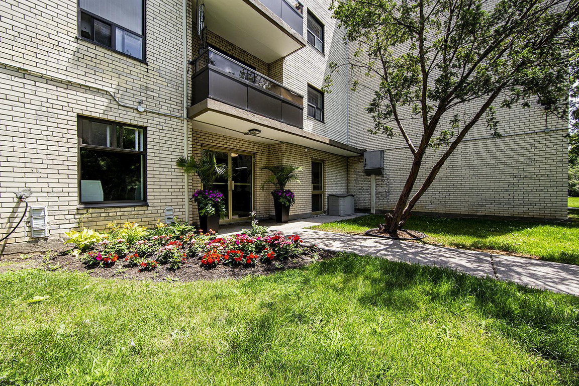 Wilson Manor | Hazelview Properties